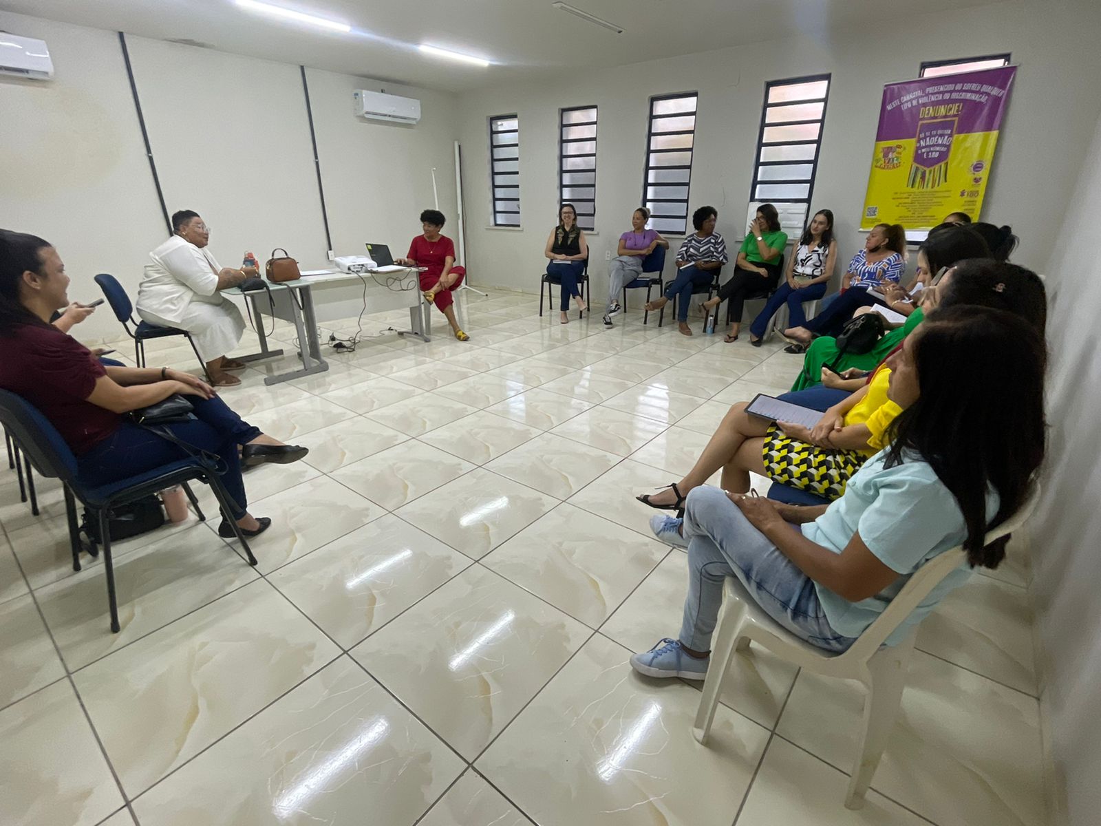 Sempi realiza reunião de planejamento com central de acolhimento do ...