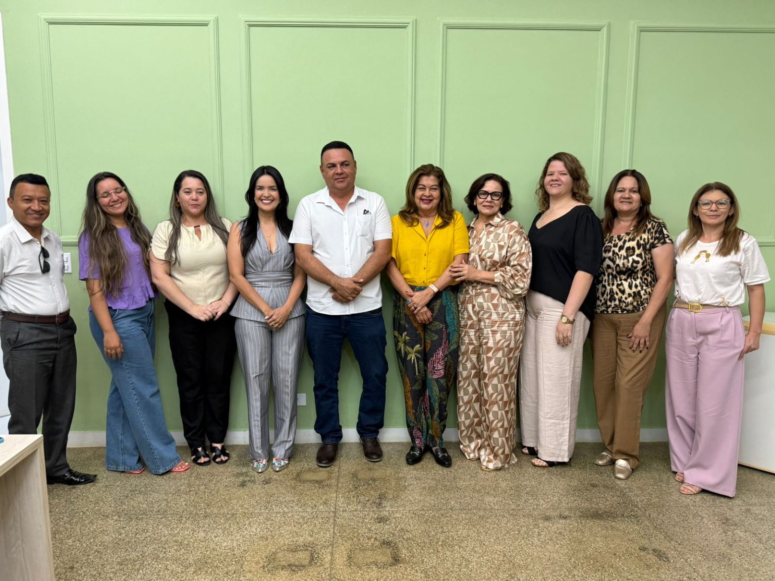 Sempi discute o funcionamento do Centro de Referência da Mulher ...