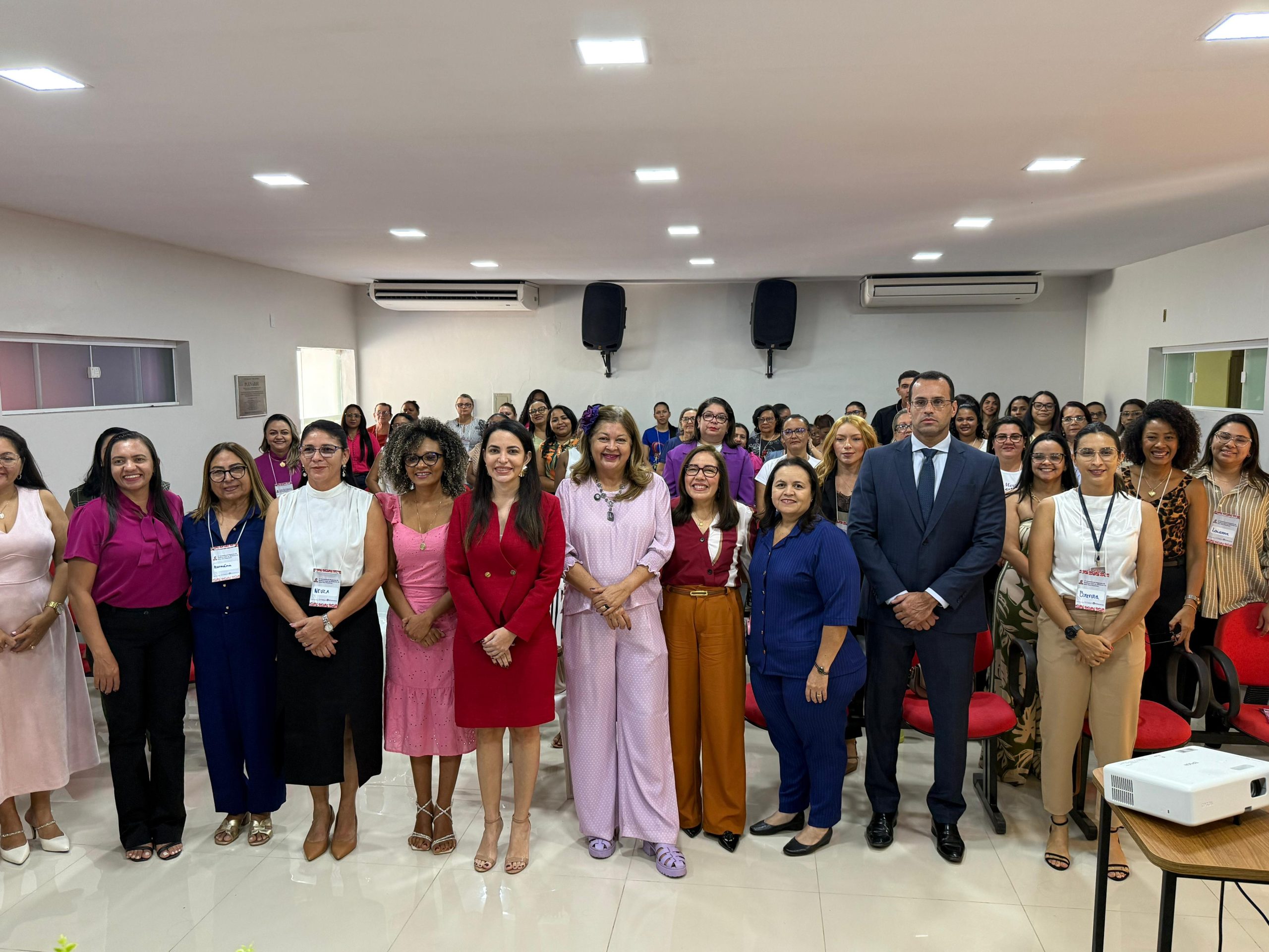 SEMPI: Monsenhor Gil sedia Conferência Regional de Políticas para as ...