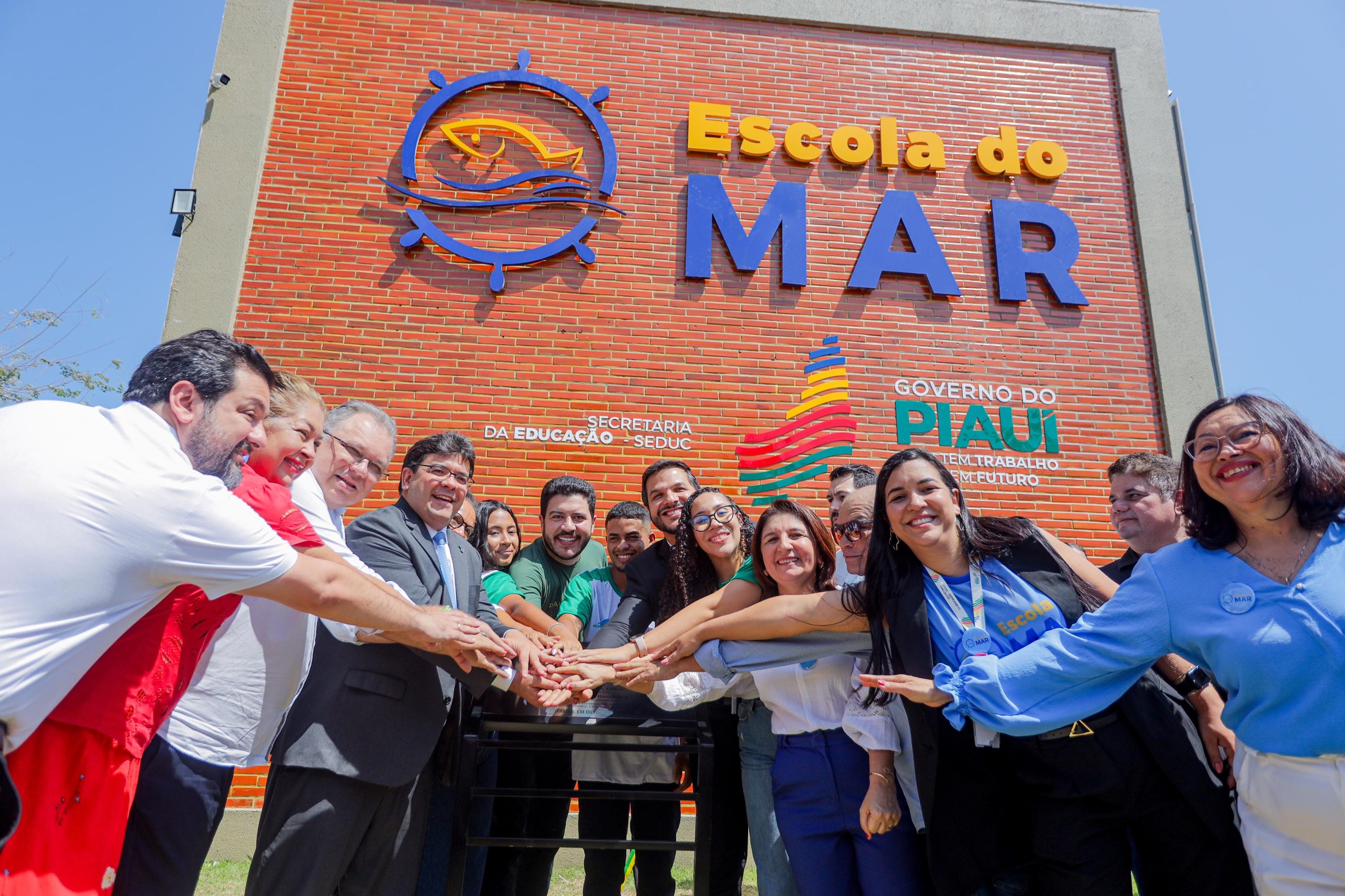 Governo do Estado inaugura a Escola do Mar em Luís Correia, com ...